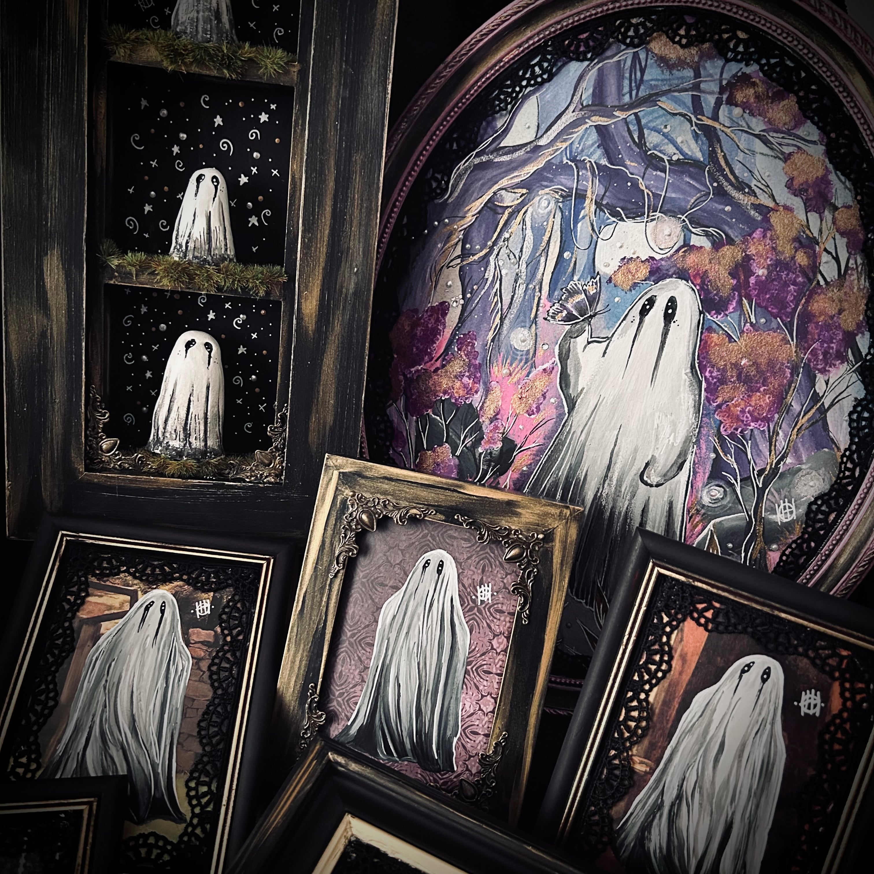 Ghosts & Ghouls – House of Hidden Horrors
